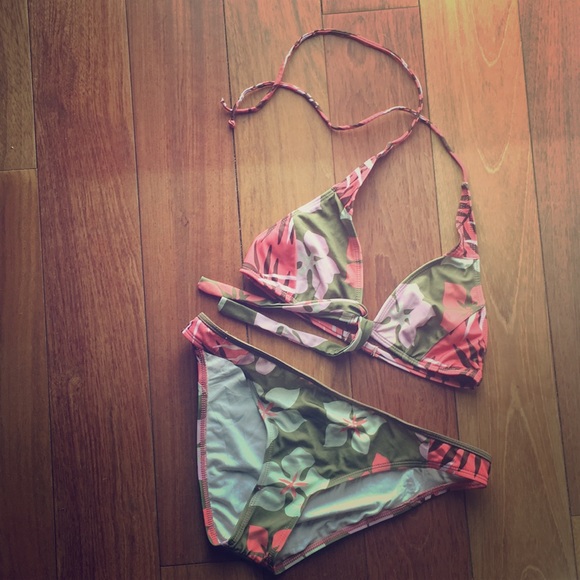 Swim | Guess Swimsuit | Poshmark